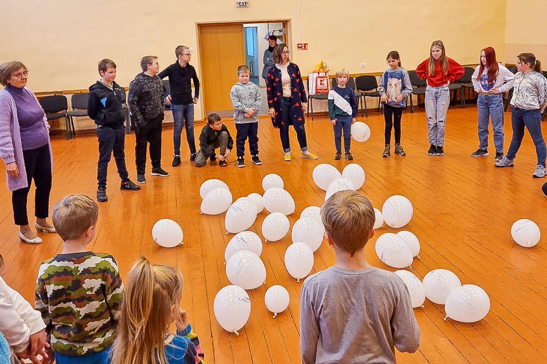 Starptautiskajā paldies dienā dusmas un bēdas iepūš balonā - Staburags.lv