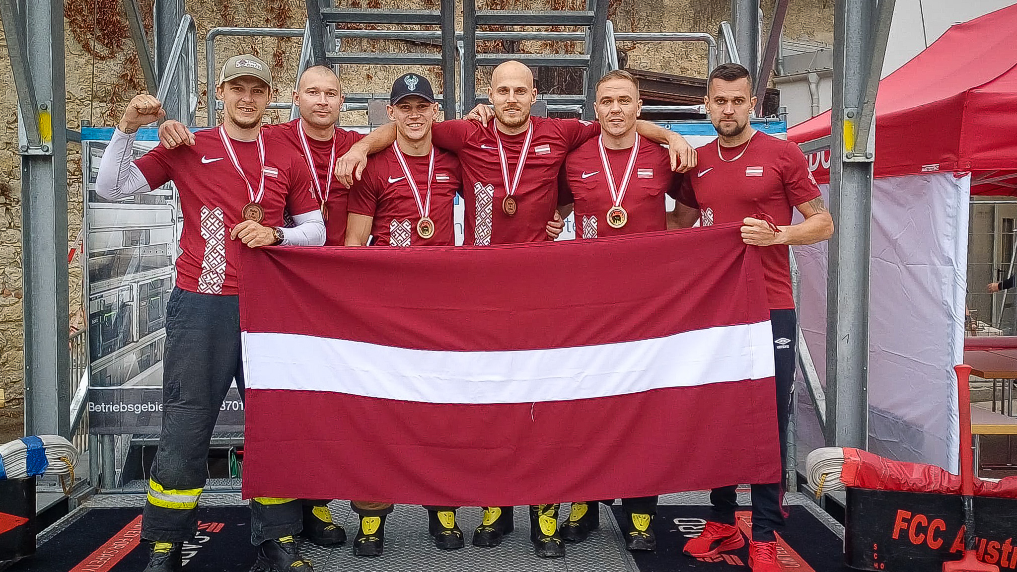 Latvijas izlases ugunsdzēsējiem panākumi Austrijā - Staburags.lv